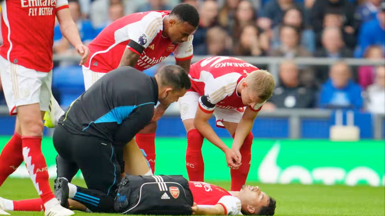 စပါးပွဲမှာ လူစားလဲခံခဲ့ရတဲ့ ဒီကလန်ရိုက်စ်ရဲ့ ဒဏ်ရာ အခြေအနေ - SPHT